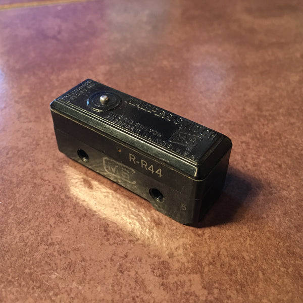 Kalper Honeywell R-R44, Microswitch, NOS. – G's Plane Stuff