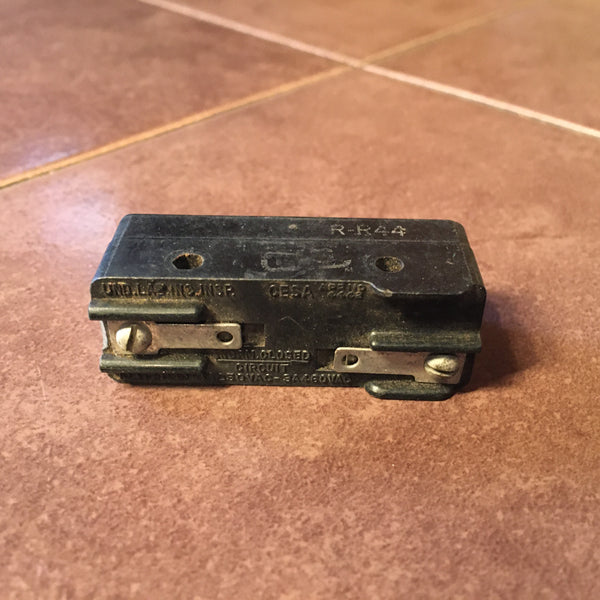 Honeywell Kalper R-R44, Microswitch, NOS. – G's Plane Stuff