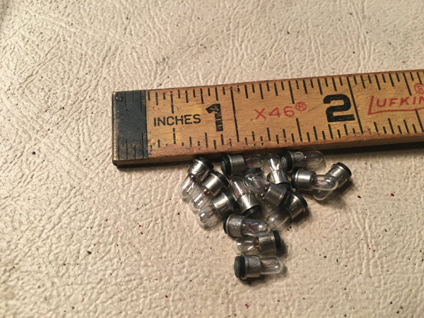 15 CM 718 lamp bulbs, 5Volt, new. – G's Plane Stuff