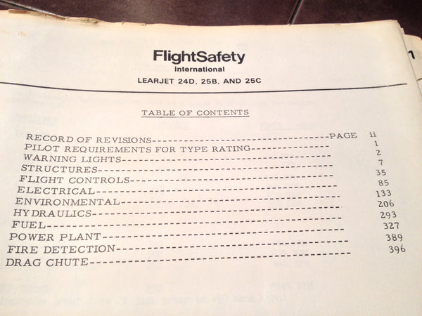 Learjet 24D, 25B & 25C Pilot Training Manual. – G's Plane Stuff